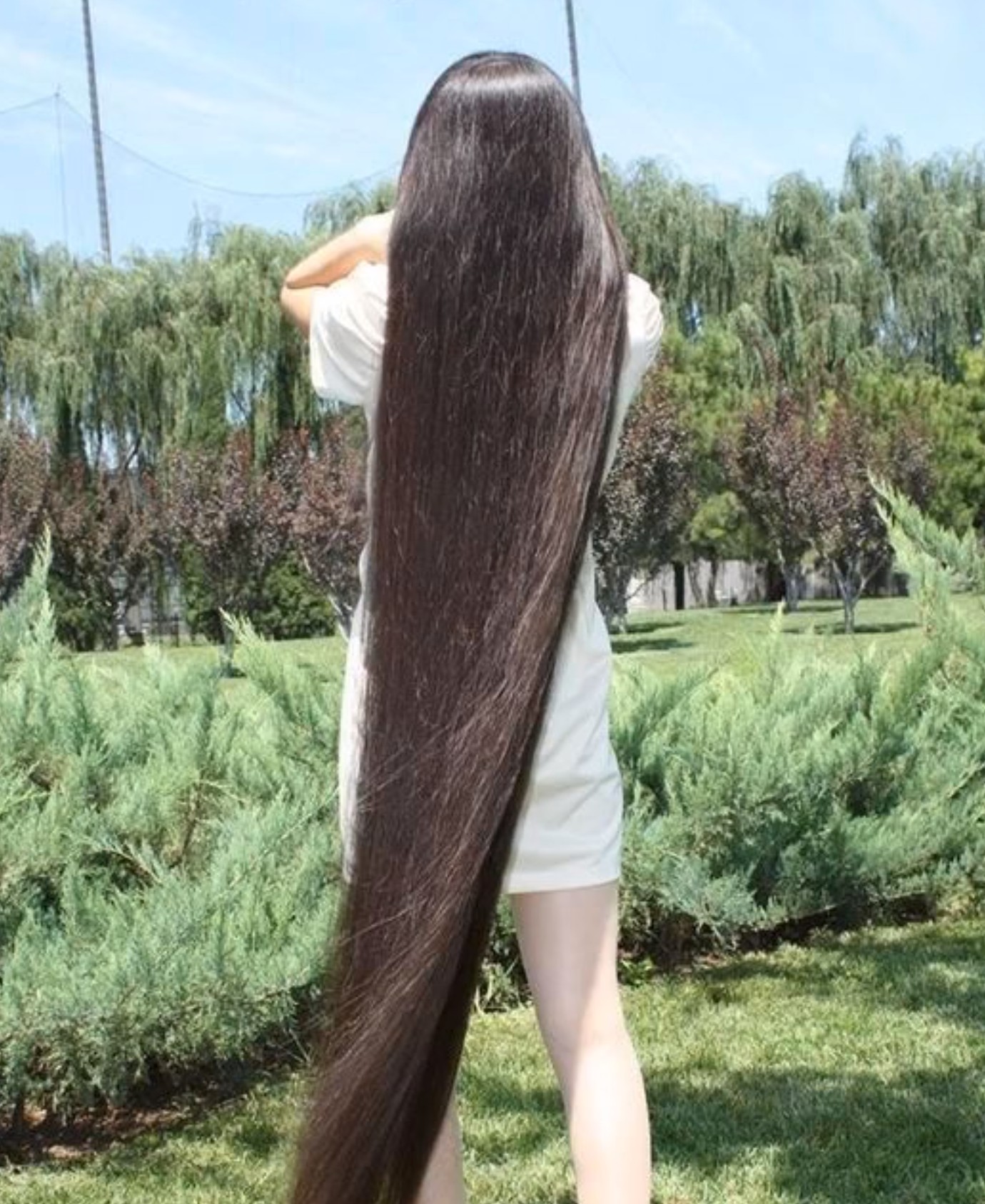 She Didn’t Cut Her Hair For 25 Years, But – BeInspireDaily